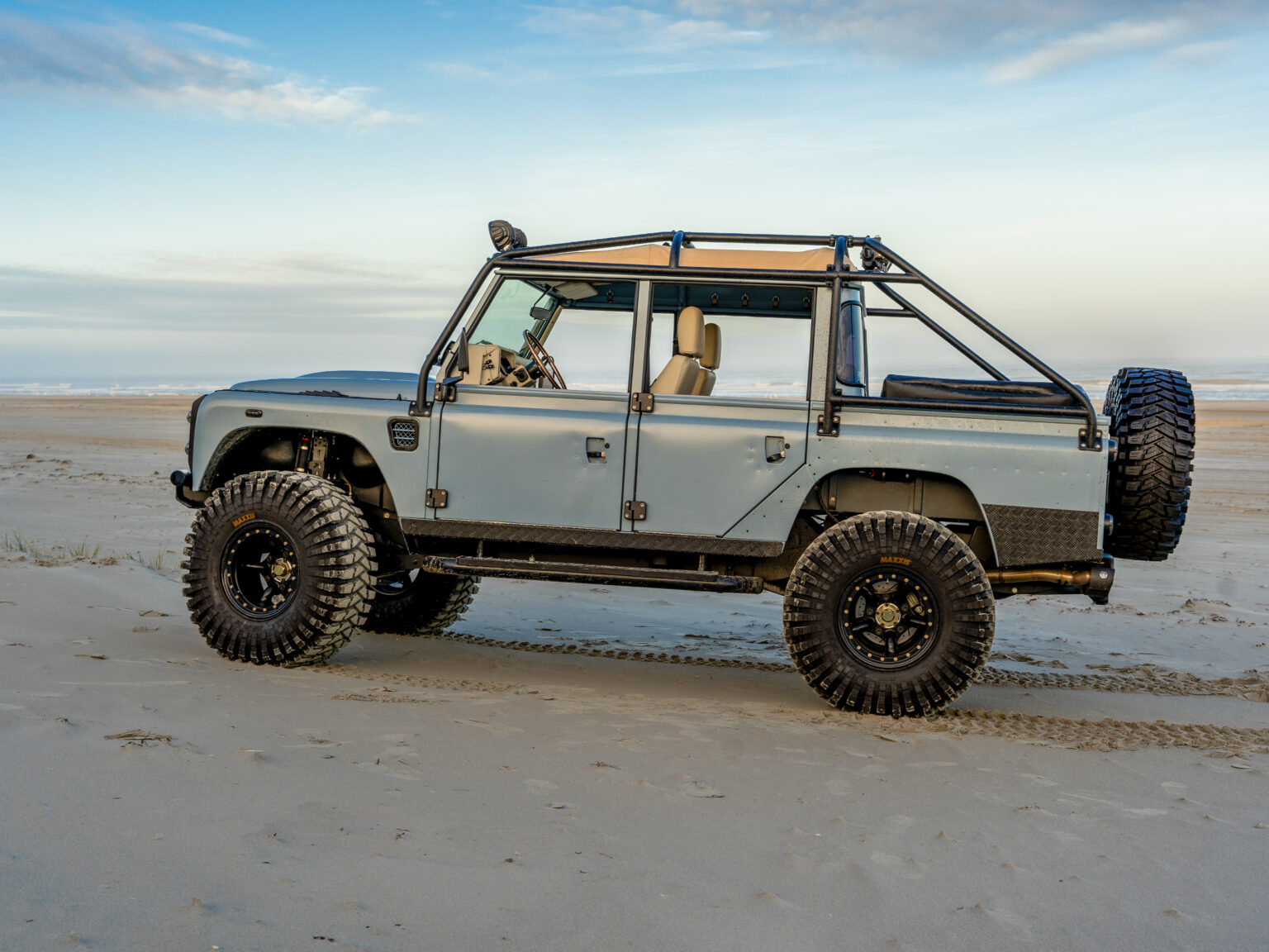 1990 – 1995 Land Rover Defender Upgrade – The Landrovers - The Landrovers
