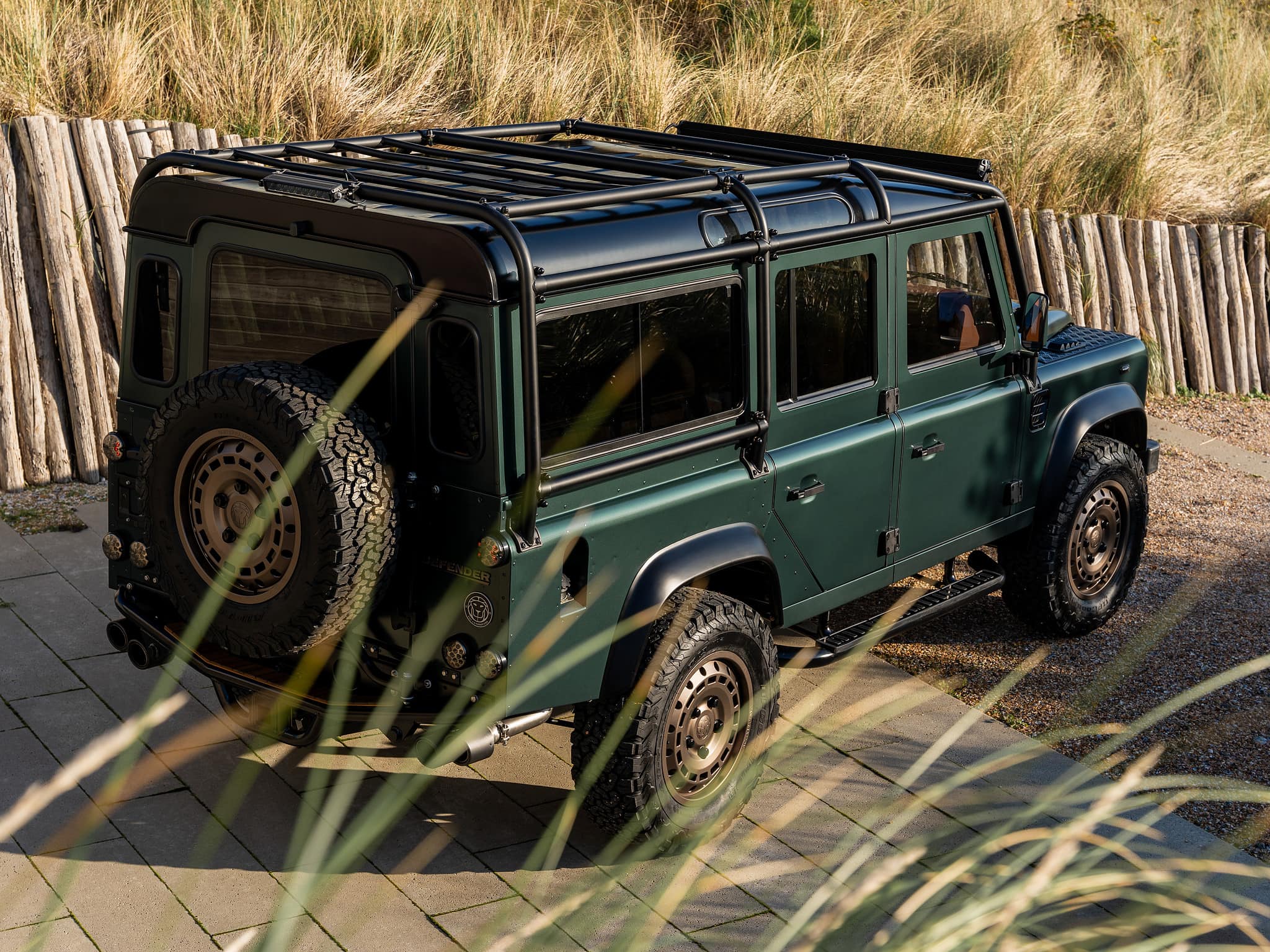 Land Rover Defender Restomod - The Landrovers