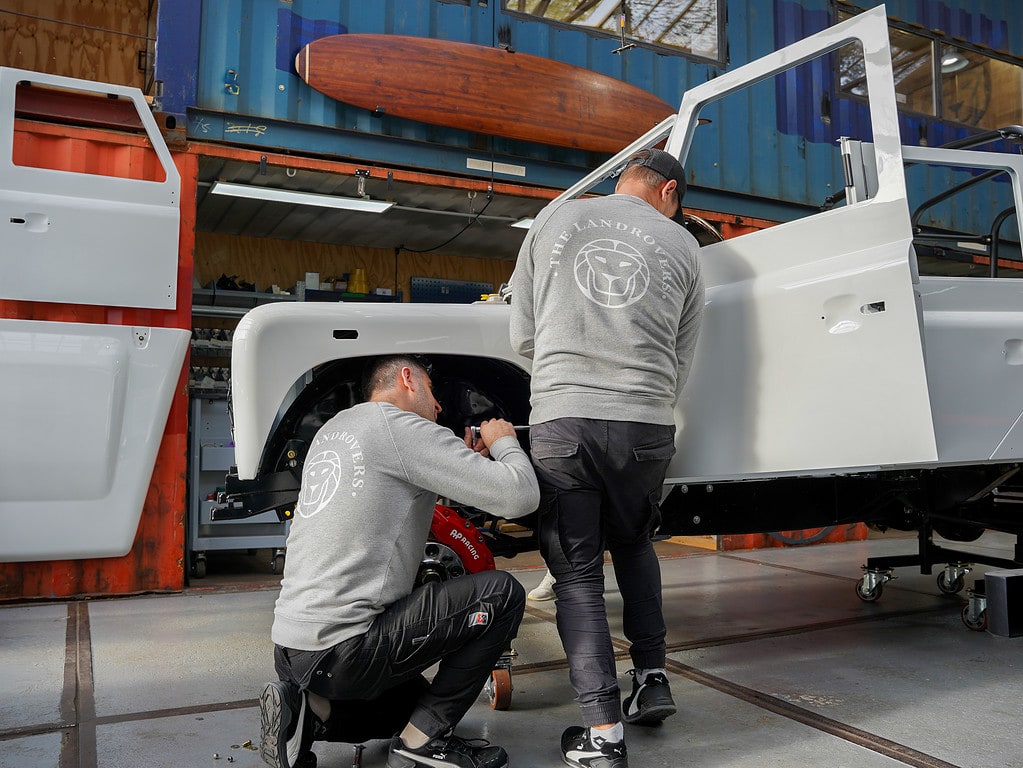 Old Land Rover Defender Restoration - The Landrovers