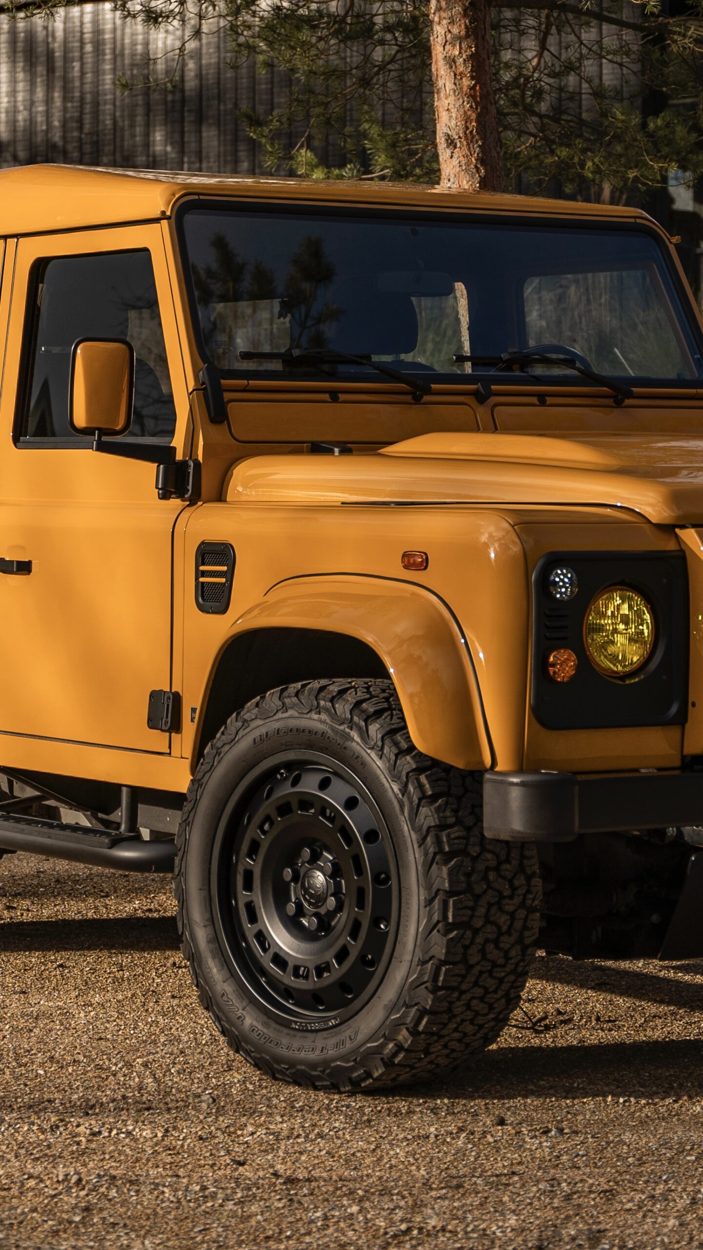 In-wheel motors: driving the electric electric Defender's performance ...